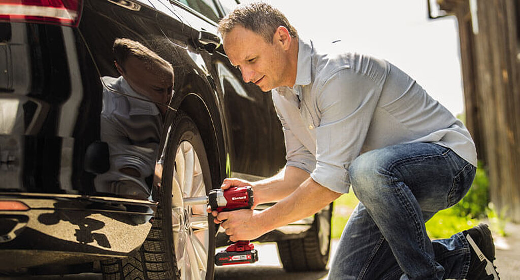 Change tyres easily with impact screwdrivers from Einhell | Einhell.sk